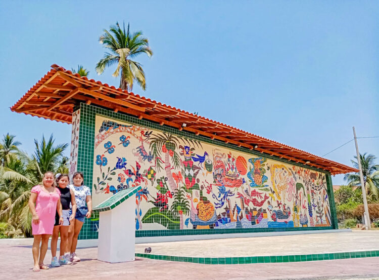 Anuncian inauguración del espectacular mural del Coco en El Coacoyul.