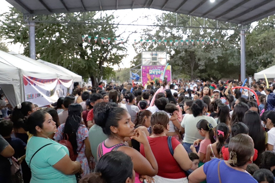 Los Reyes Magos llegaron a la colonia 6 de Enero y El Coacoyul