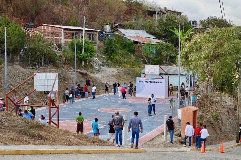Presidente Jorge Sánchez Allec arranca techado de cancha deportiva en ...